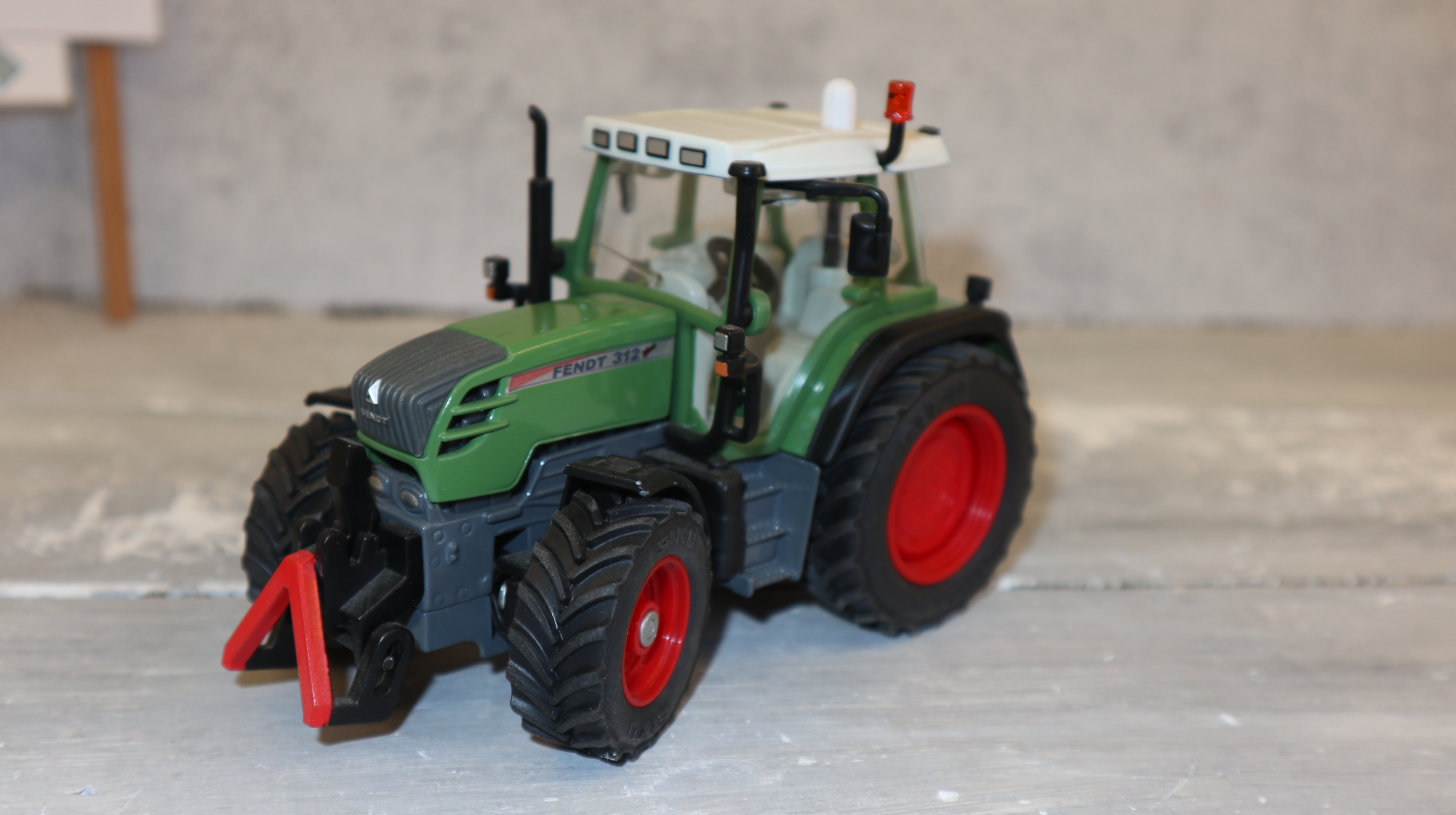 Siku 3056 in 1:32, Fendt 312 Vario