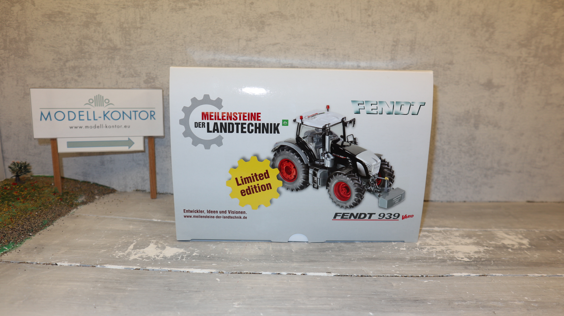 Wiking in 1:32, Fendt 939 Blackline "Meilensteine der Landtechnik",
